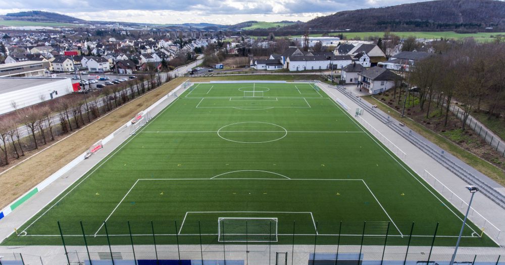 12 Real-Life Examples of Objects That Are 300 Feet Long