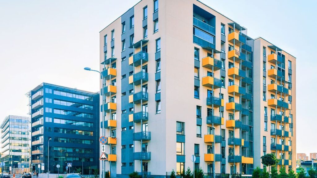 16 Things That Are About 60 Meters (m) Long or Tall