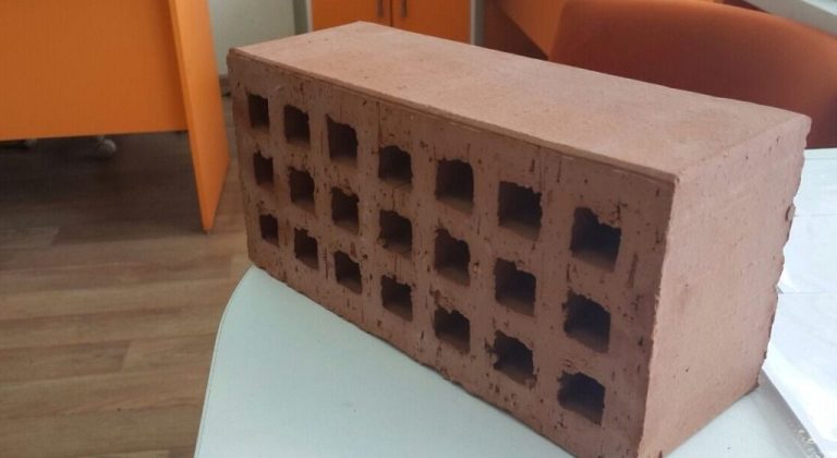 8 Common Things That Are 12 Inches Long